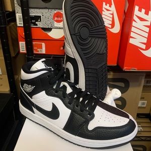 Jordan | Shoes | Nike Air Jordan Mid Se Homage Black White Split Shoes ...